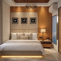 Quarto moderno com uma cama grande, um candelabro, obras de arte emolduradas na parede e uma mesa de cabeceira com abajur.