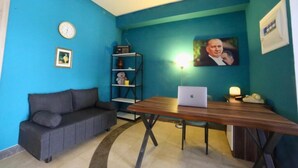 Quarto de Luxo, varanda, vista para o jardim | Sala de estar