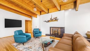 Villa (2 Bedrooms) | Interior
