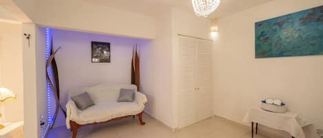 Casa luxo, vista para o jardim | Área de estar