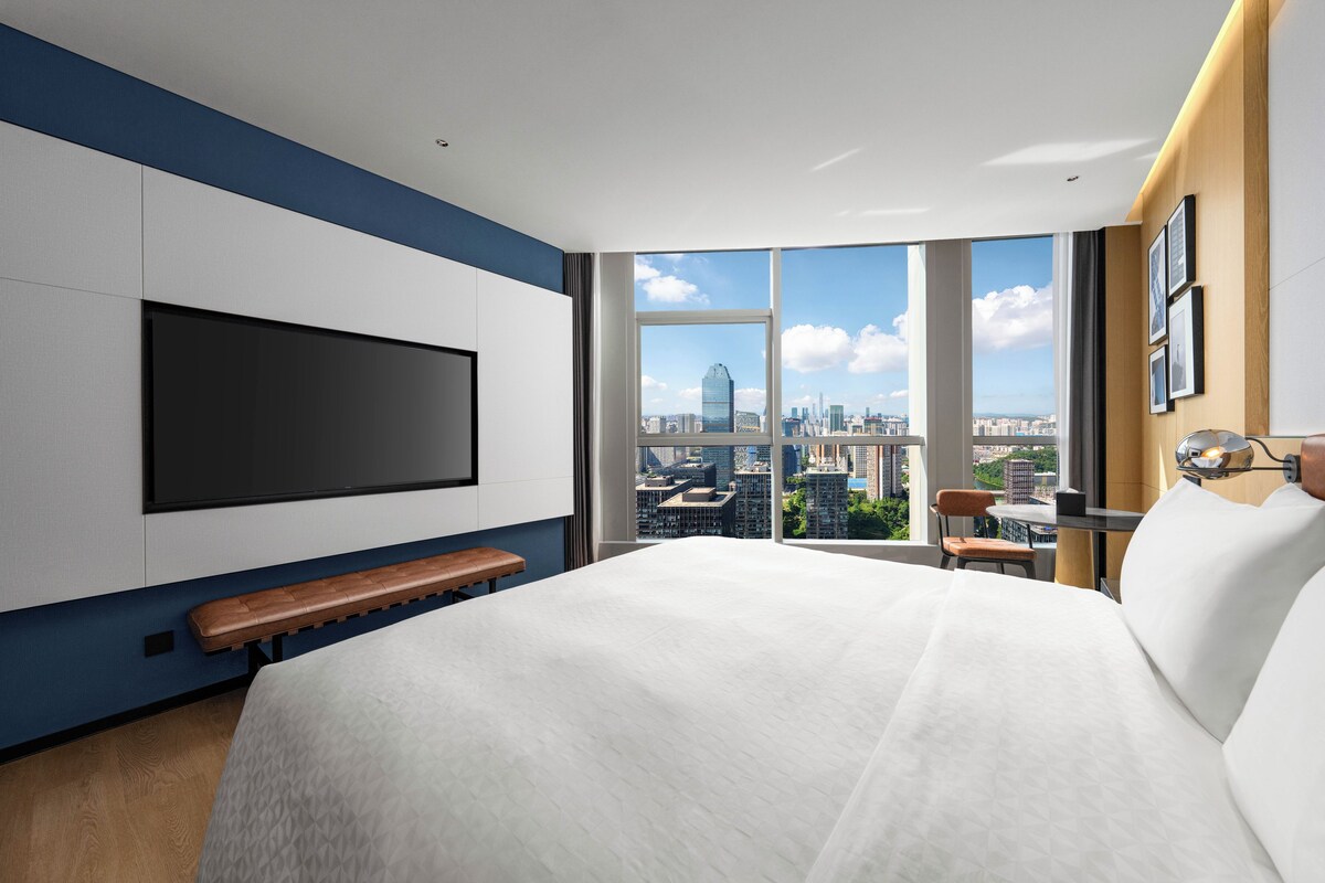 Quarto superior, 1 cama King, vista para a cidade