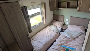 3 quartos, Wi-fi grátis, roupa de cama fornecida 