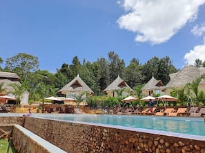 Piscina exterior 