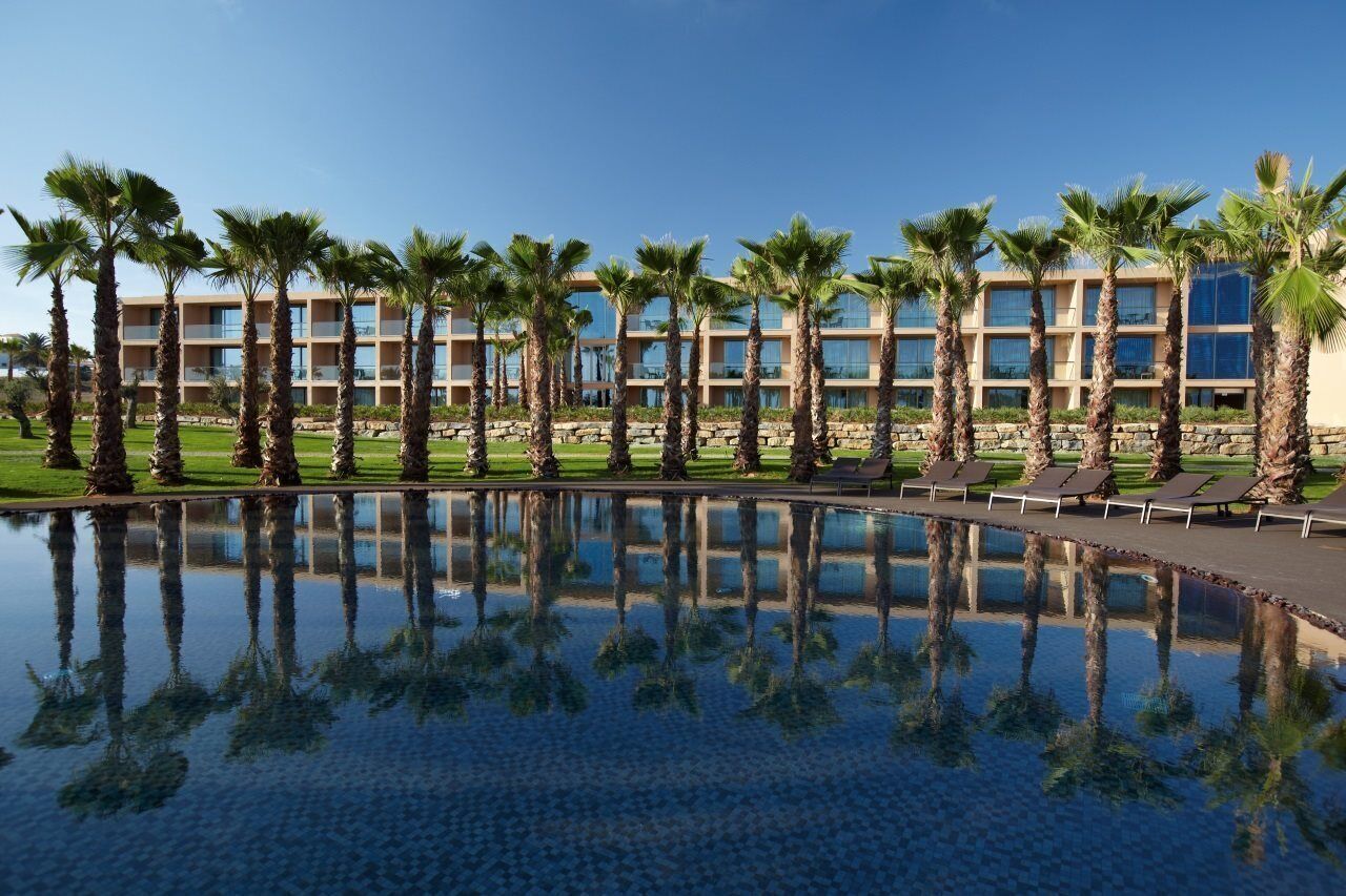 Piscina interior, piscina exterior 
