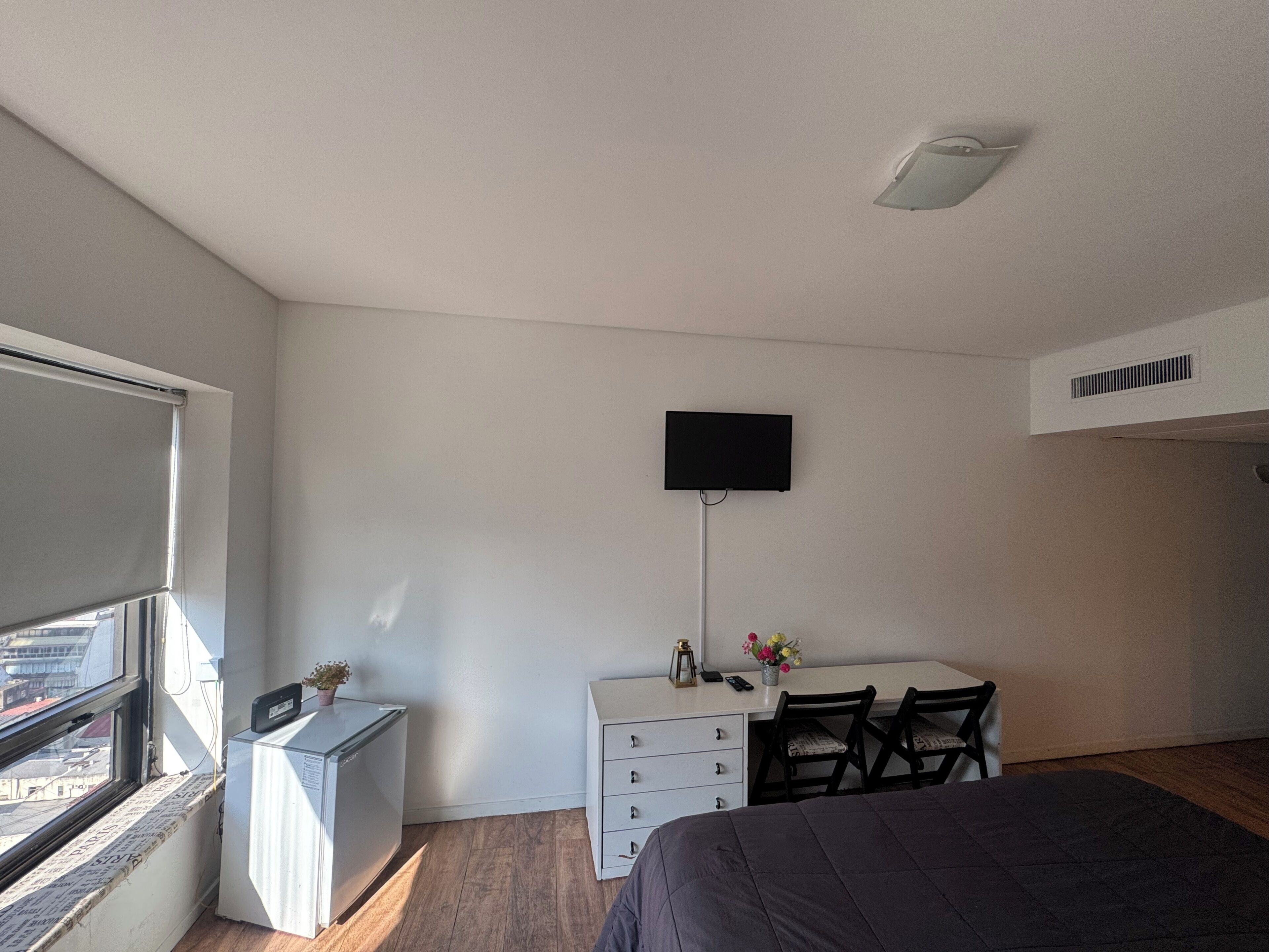 Apartamento Básico, Vista para a cidade | Secretária adequada para computadores portáteis, Wi-fi grátis 