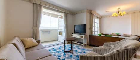 Apartamento Básico | Sala de estar | Televisor de 40 polegadas com canais digitais