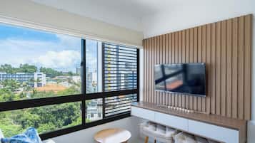 Apartamento Básico | Sala de estar | Televisor de 40 polegadas com canais digitais