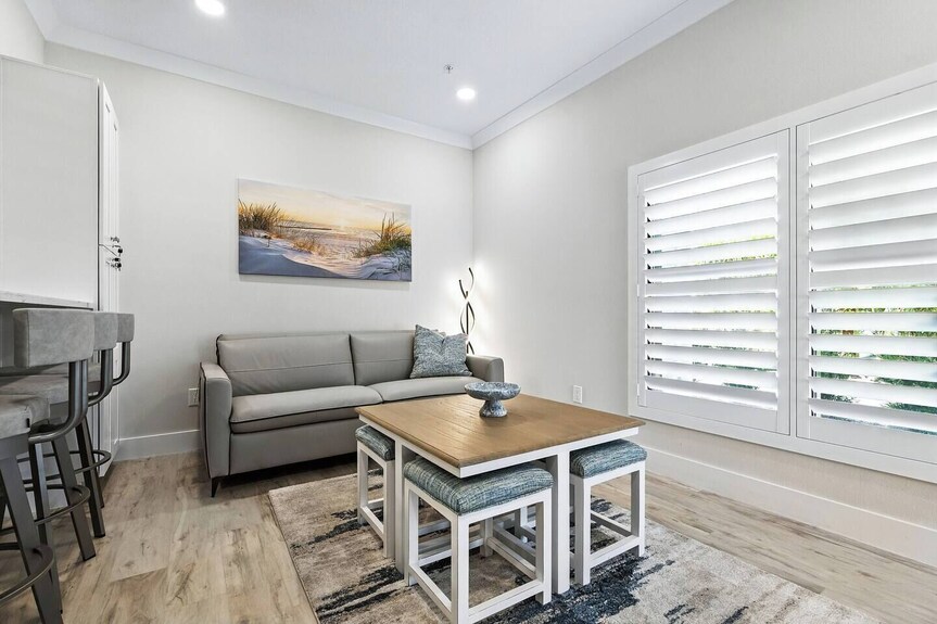 Ringling Duo Suites - Downtown Sarasota, Sleeps 12 - Sarasota, FL