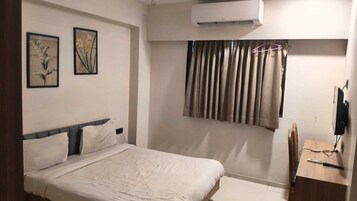 Quarto casal luxo | Wi-Fi de cortesia