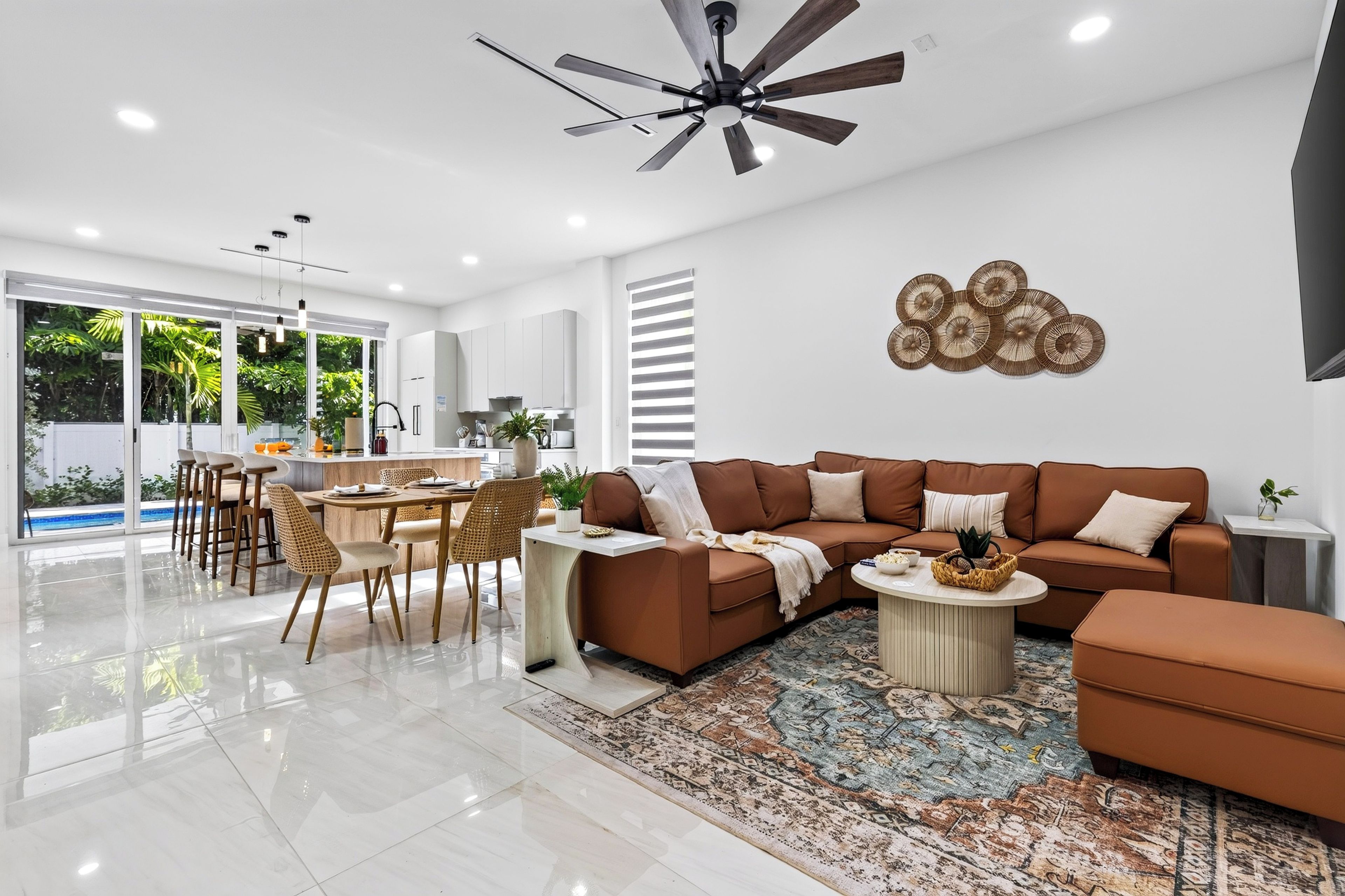 Private Pool + 4 Ensuite Baths | Victoria Park + Las Olas | Park & Palm - Fort Lauderdale, FL