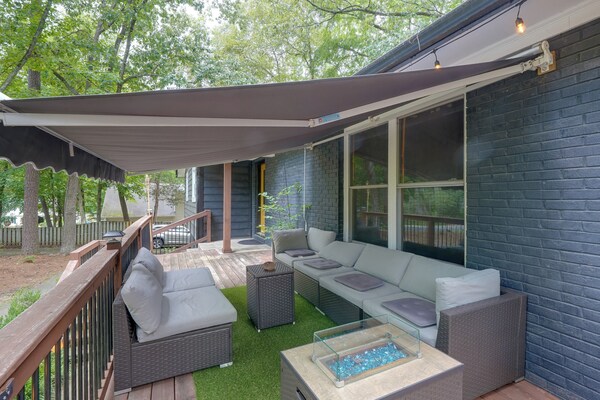 Fire Pit & Grill! Wooded Durham Retreat - Durham, NC