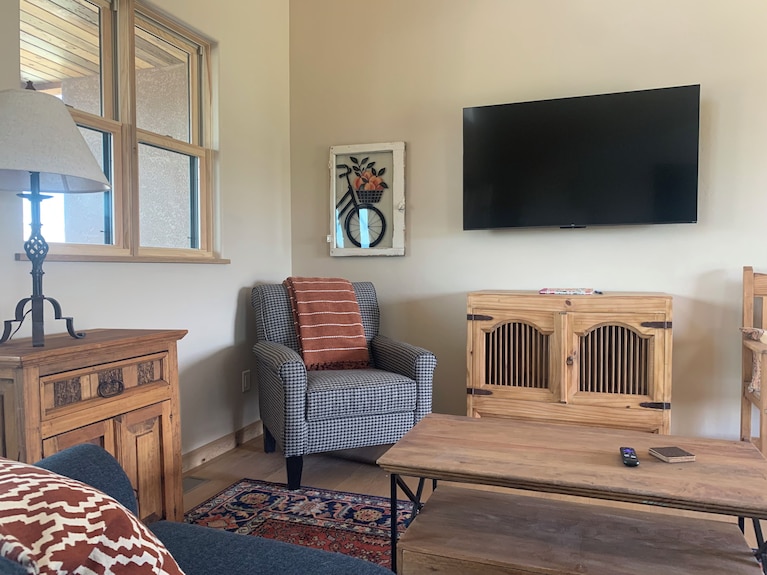 Peach Valley Vista - Sunset Views, Orchards & Wine Country Escape - Palisade, CO