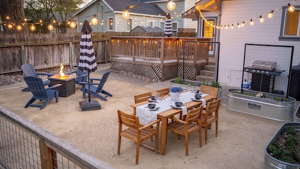 Paso On Oak By Avantstay Cottage-style Home + Full Kitchen + Front Deck Near Downtown - Paso Robles, CA