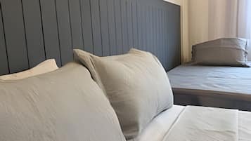 Apartamento Comfort | Secretária, secretária adequada para computadores portáteis