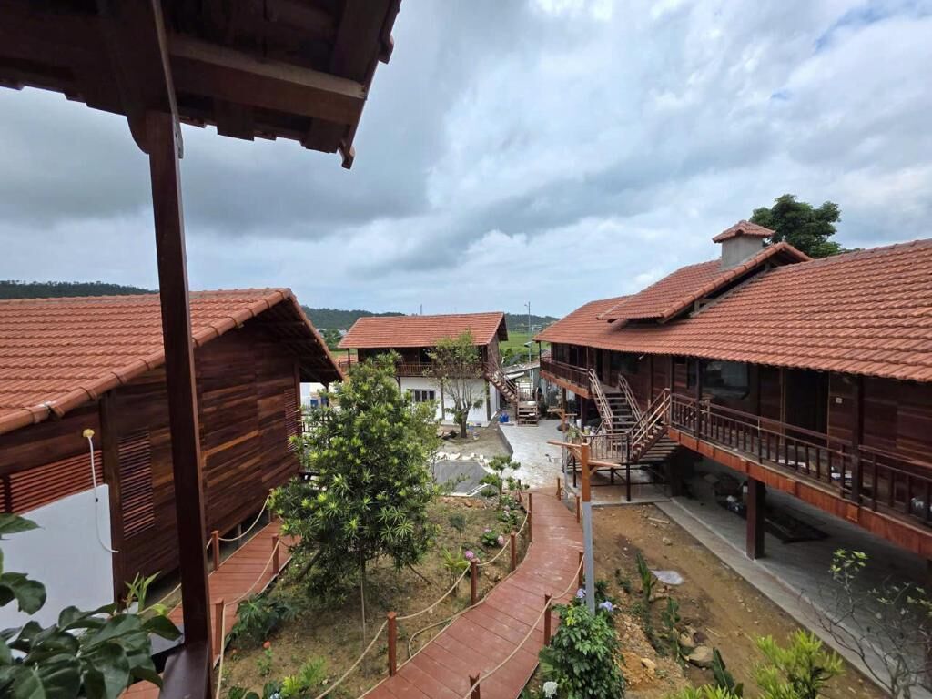 Apartamento, varanda, vista para o resort | Terrenos do alojamento