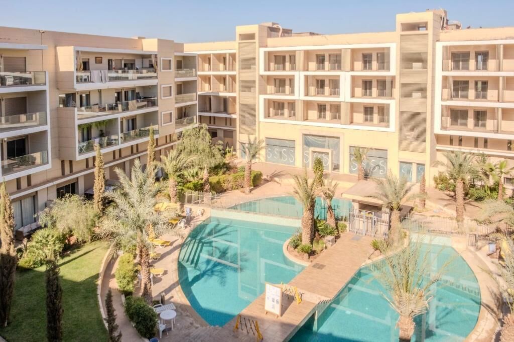 Apartamento, varanda, vista para o pátio | Exterior