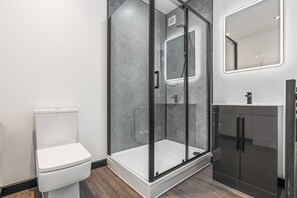 Quarto Duplo Panorâmico, casa de banho anexa, vista para o mar | Casa de banho