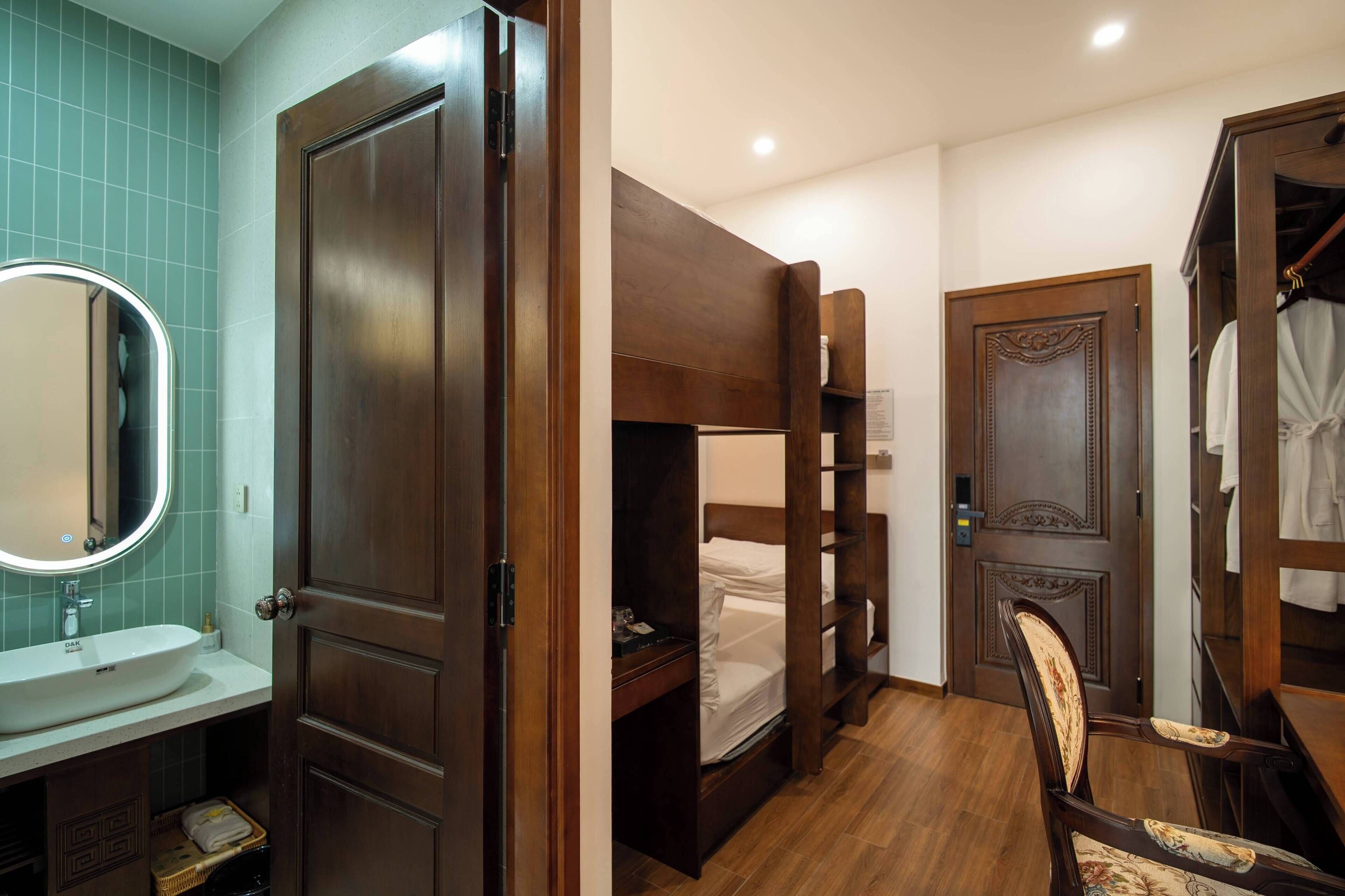 Apartamento Familiar, 2 quartos, vista para o jardim | Roupa de alta qualidade, camas de colchão viscoelástico, minibar 