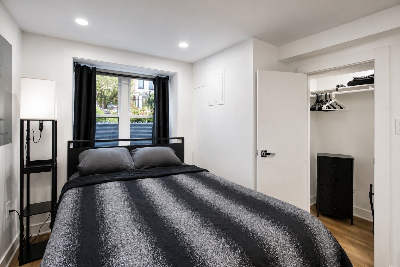 Luxe Modern Suite On 14th - Washington, D.C., DC