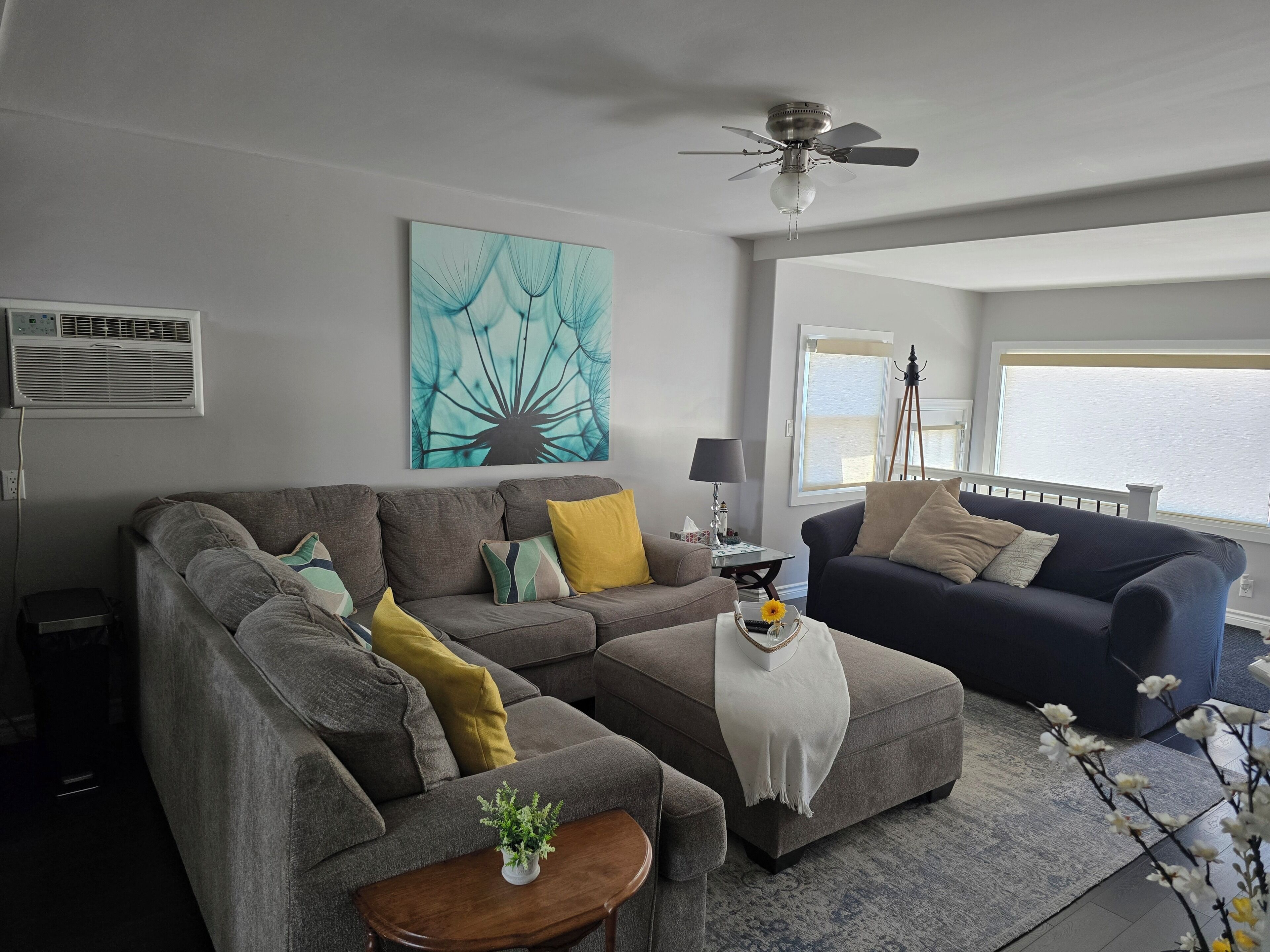 Welcome To The Lake House.  A Cozy 2 Bedroom Cottage Just Steps From The Beach. - Port Stanley