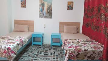 Quarto casal conforto, vista para a cidade | Wi-Fi de cortesia