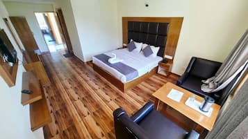 Quarto Deluxe | Camas desdobráveis, roupa de cama fornecida