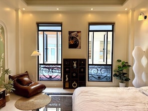Quarto Duplo Deluxe, casa de banho privativa | Cortinas/cortinados opacos, quartos insonorizados 
