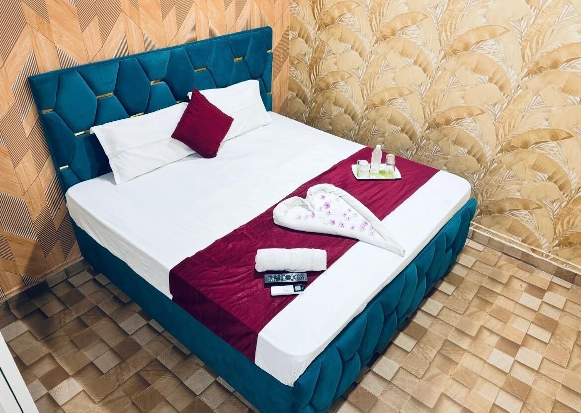 Quarto luxo | Camas extras/dobráveis (sobretaxa), roupa de cama