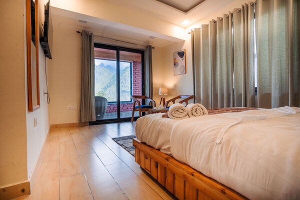 Aaryam Resort Auli - Joshimath