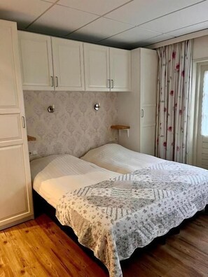 Quarto Triplo Comfort | Cofre no quarto, Wi-fi grátis 