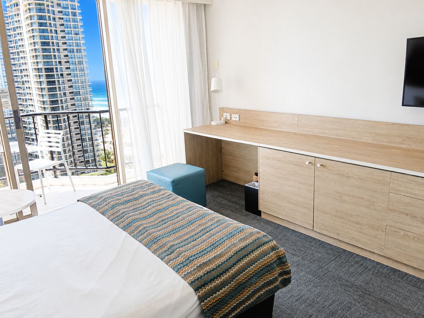 Quarto standard, 2 camas de casal, para não fumantes, vista parcial para o oceano