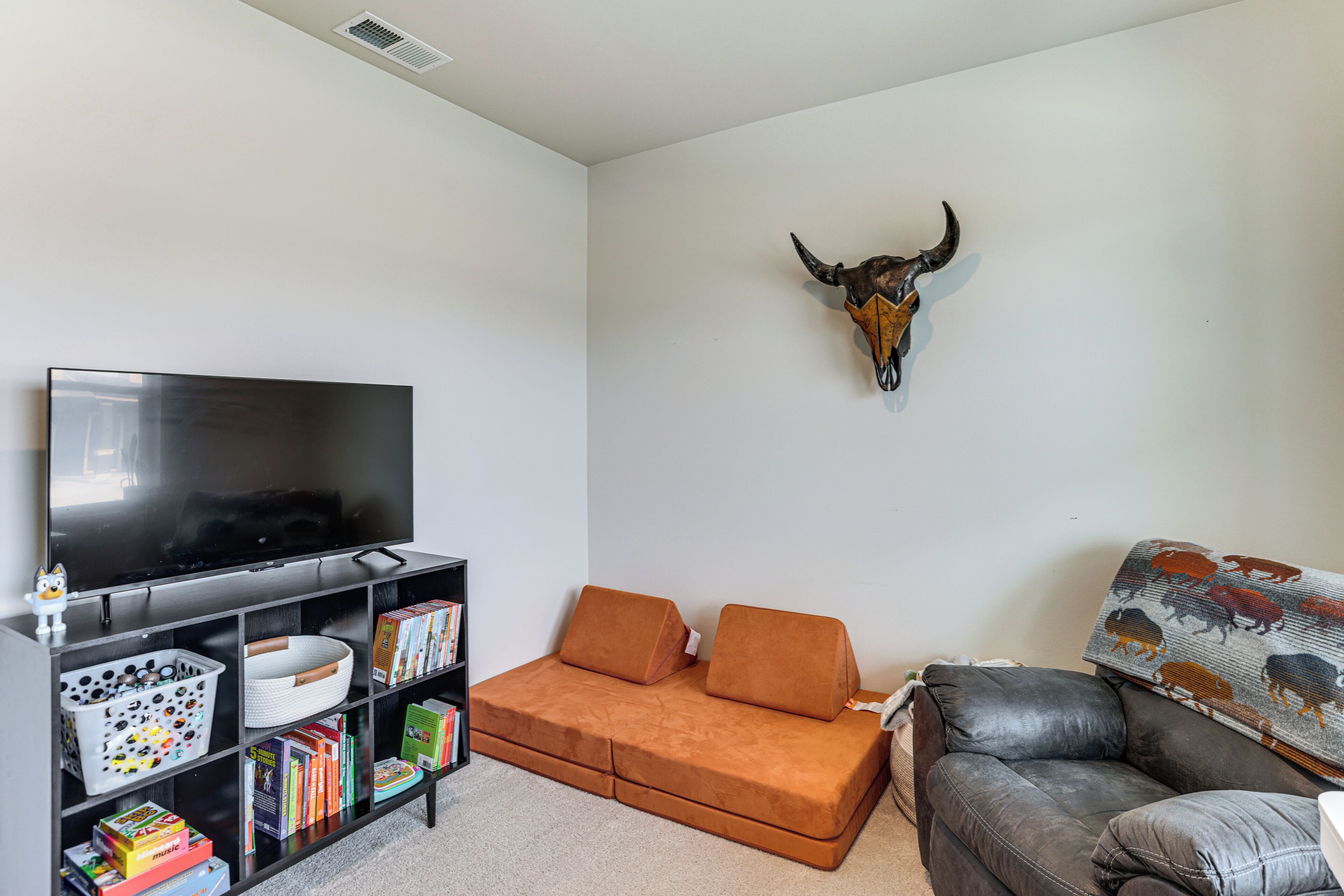 Ridge Views & Fenced Yard! Prineville Family Haven - Prineville, OR
