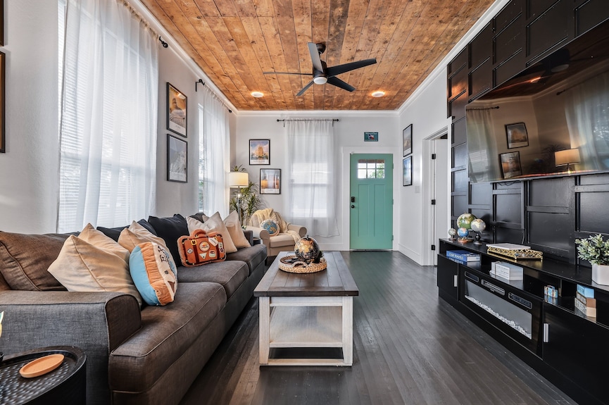 Venture - A Birdy Vacation Rental - King William - San Antonio