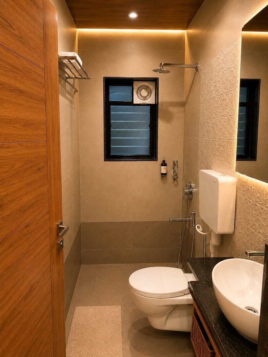 Quarto superior | Banheiro | Chuveiro, secador de cabelo, toalhas de banho, sabonete