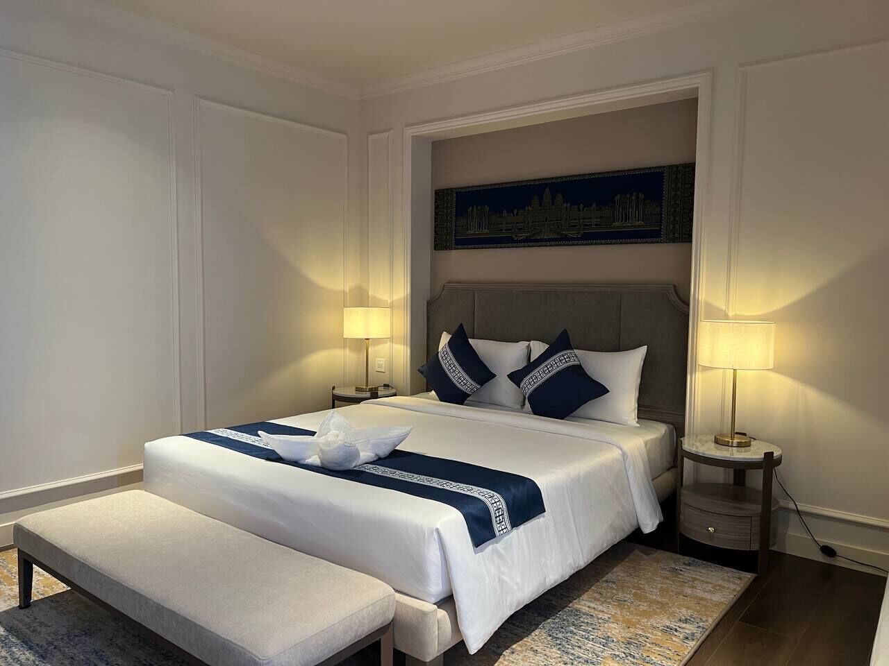 Quarto casal luxo, sacada, vista para a cidade | Escrivaninha, Wi-Fi de cortesia