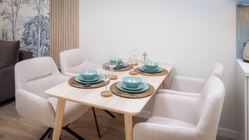 Apartamento (B 2) | Refeições no quarto