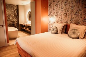 Suite-Estúdio de Luxo, 1 cama king-size, Vista para a cidade | Wi-fi grátis 