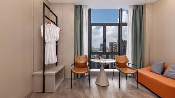 Quarto Duplo Comfort, Vista para a cidade | Interior