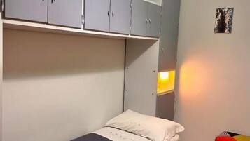Quarto quádruplo, sacada | Wi-Fi de cortesia