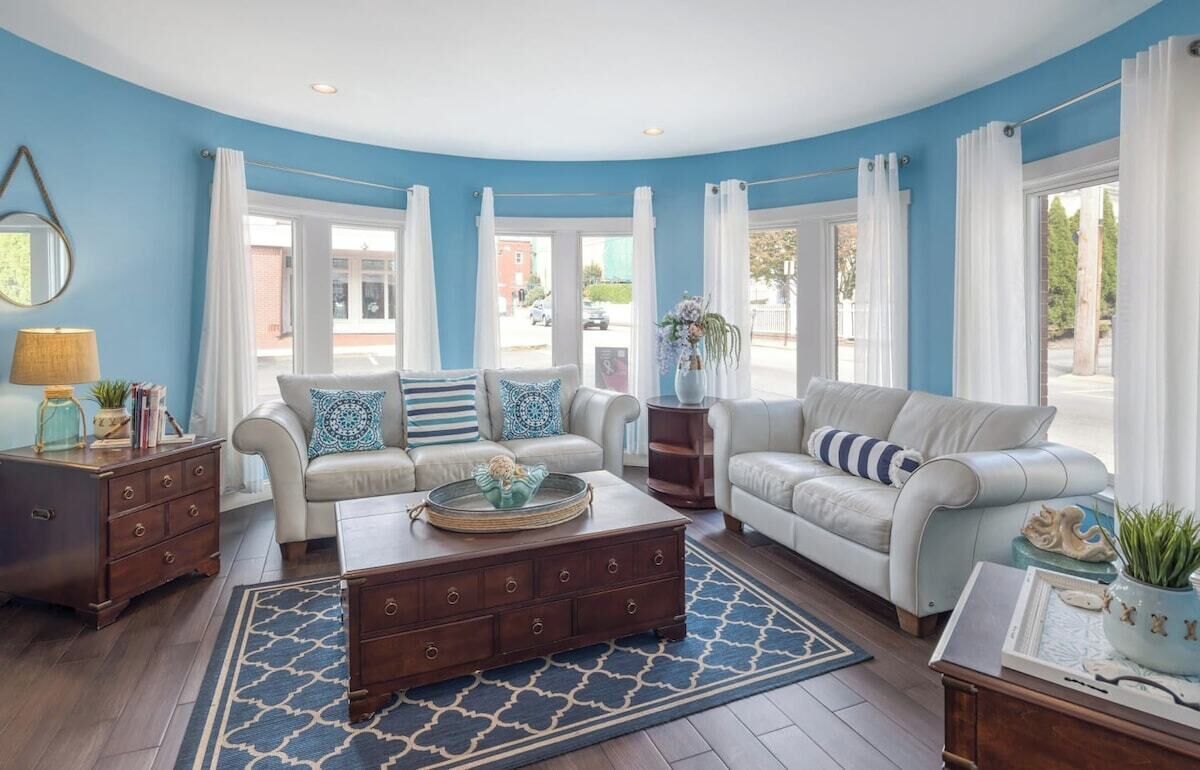 Wyndham Newport Onshore|2br/2ba Balcony King Suite - Newport, RI