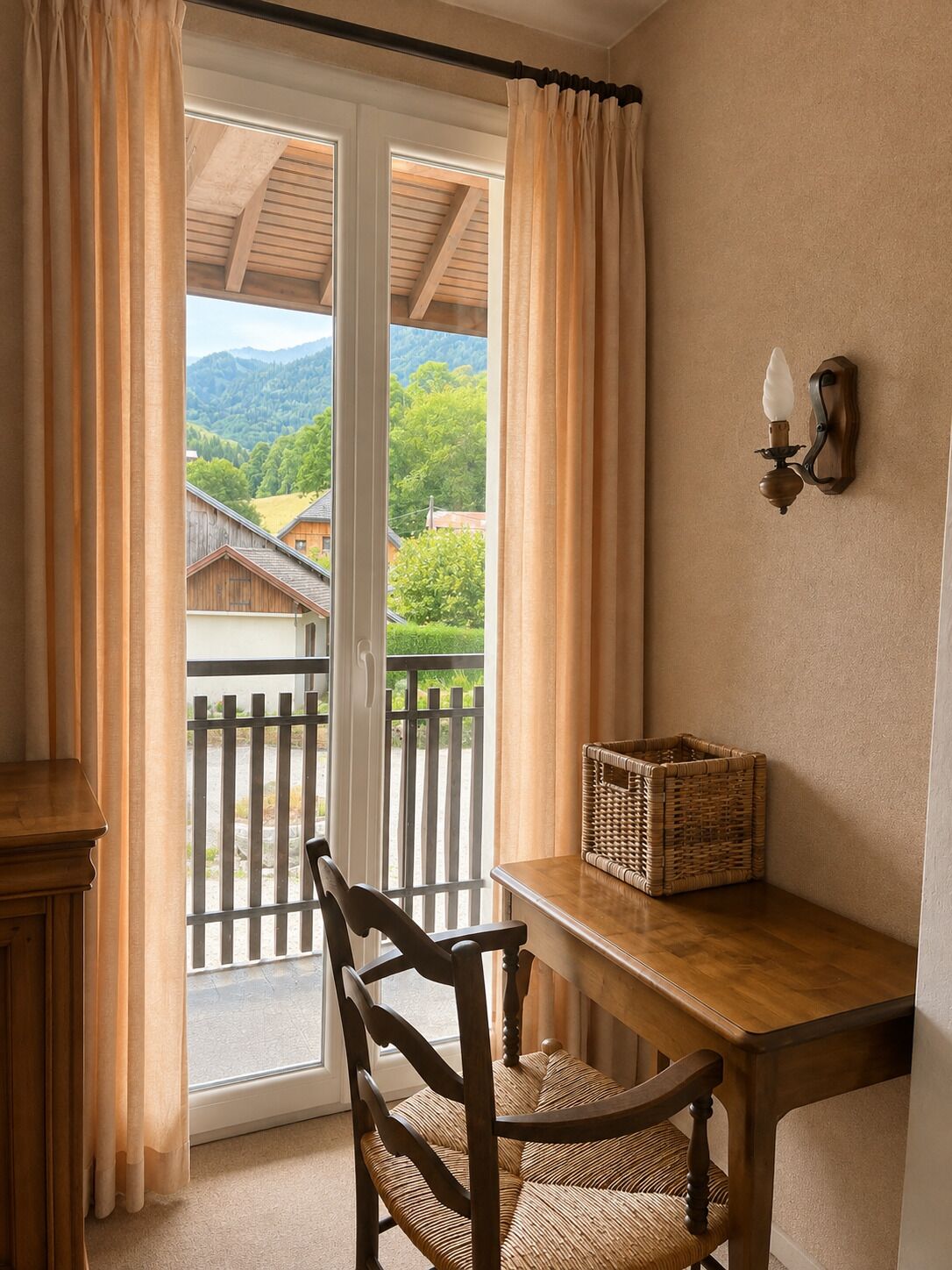Quarto Duplo Comfort, vista para a montanha | Interior