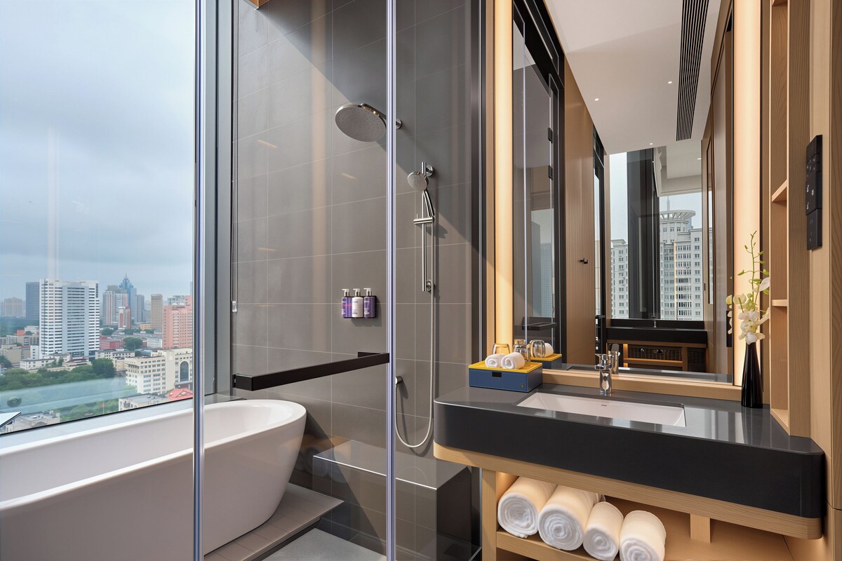 Quarto Premium, 1 cama king-size, Vista para a cidade | Comodidade do quarto