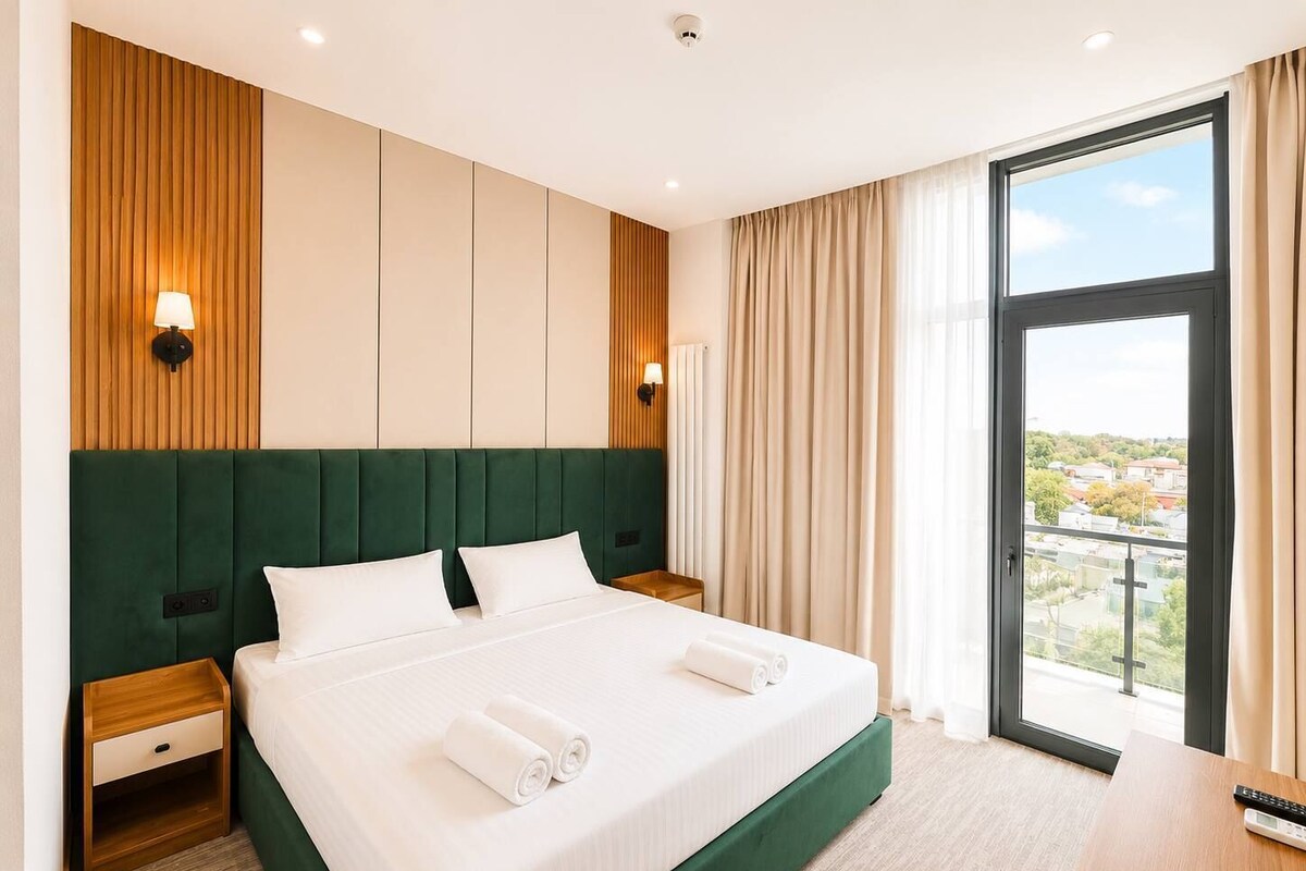 Quarto de Luxo, lanai (alpendre havaiano), Vista para a cidade | Secretária, secretária adequada para computadores portáteis 