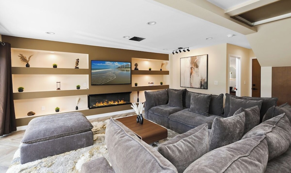 Modern Luxury Designer Home - Huntington Beach, CA