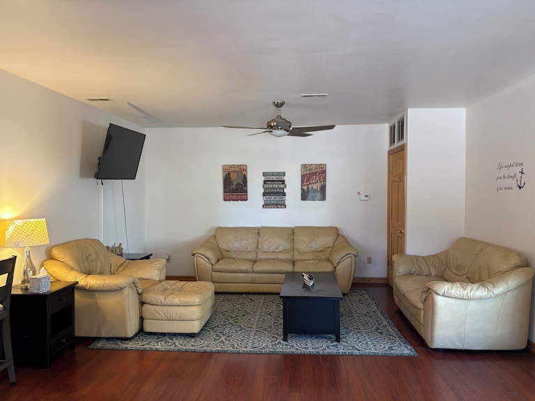 Charming 2-bedroom House Near Clearwater Lake And The Black River - Clearwater Lake, MO