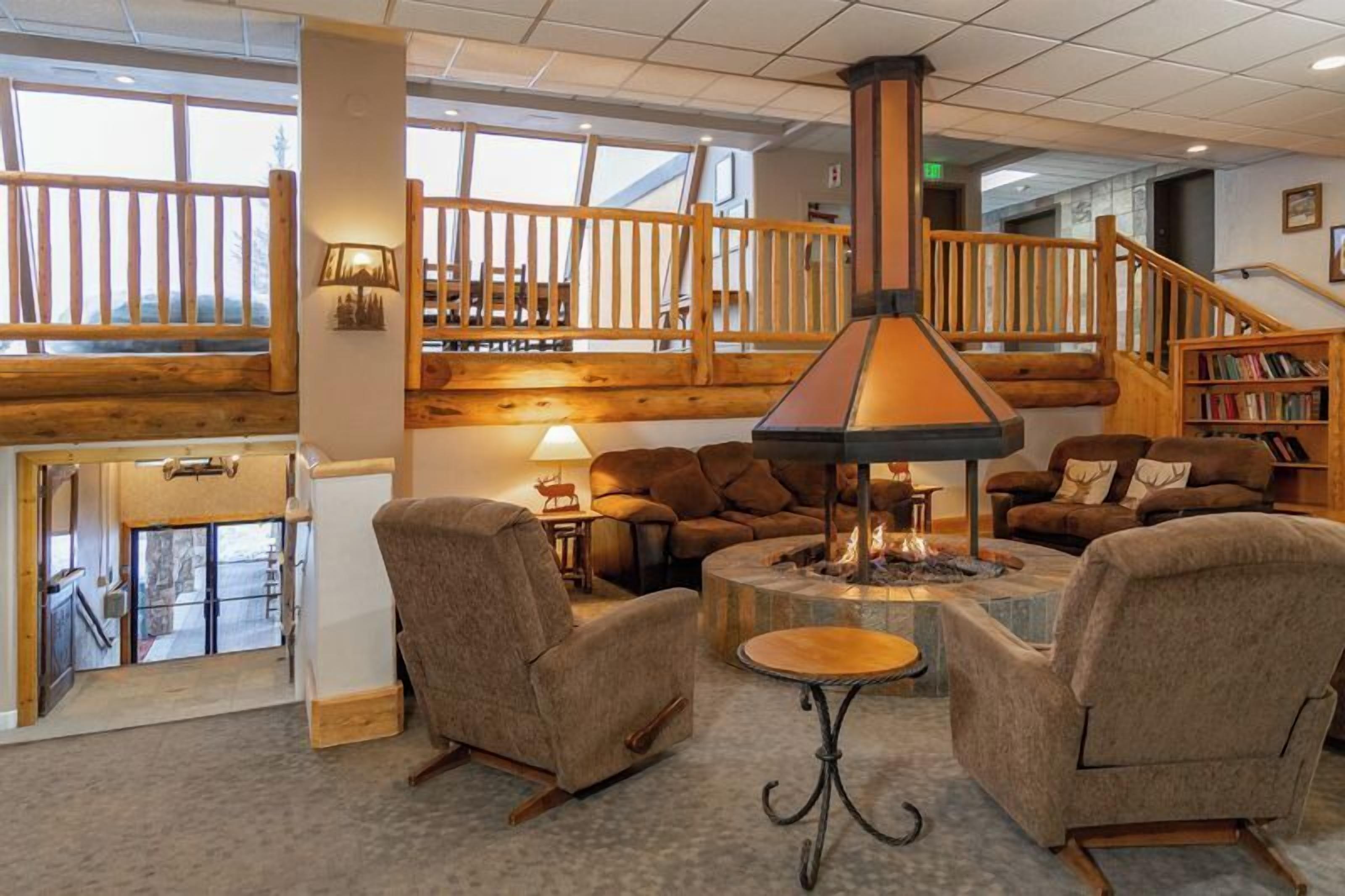 1br Suite W/ Kitchen & Free Parking | Steamboat Springs Hilltop - Steamboat Springs, CO