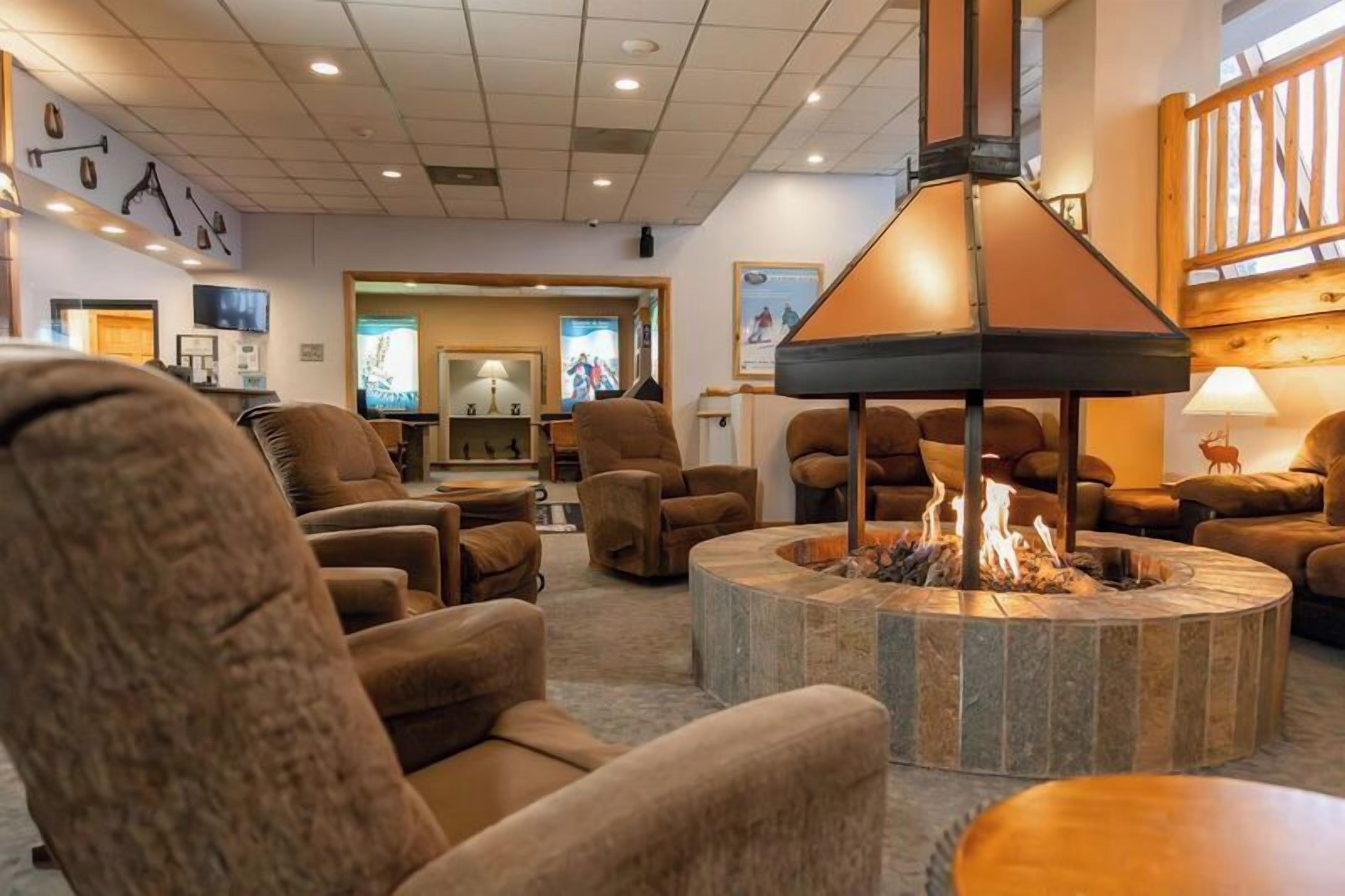 Steamboat Springs Retreat | Unit With Kitchen | Free Parking | Outdoor Pool - Steamboat Springs, CO