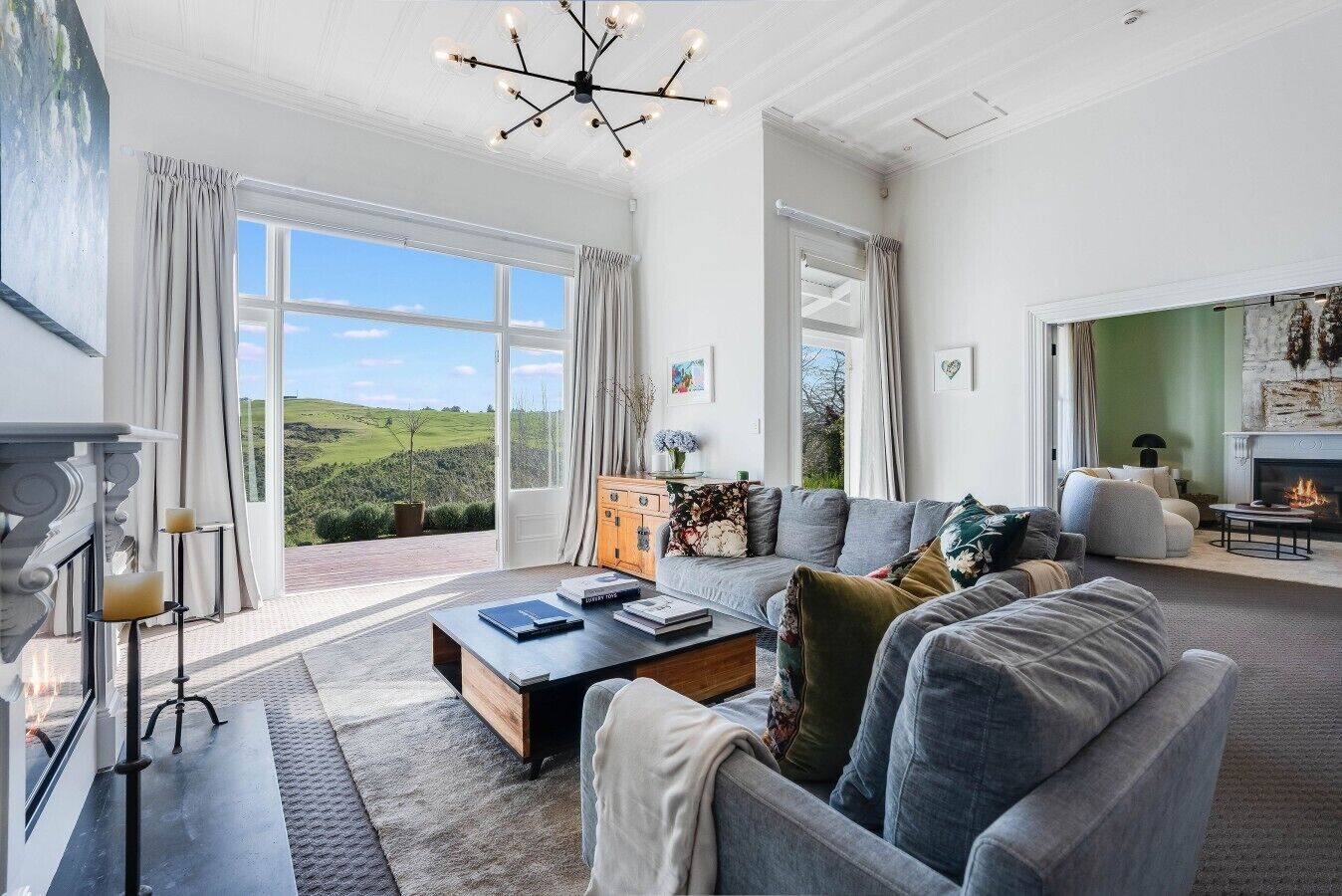 Countryside Villa With Hot Tub, Fireplace, Sweeping Rural Views & Swimmable Creek - Tuakau