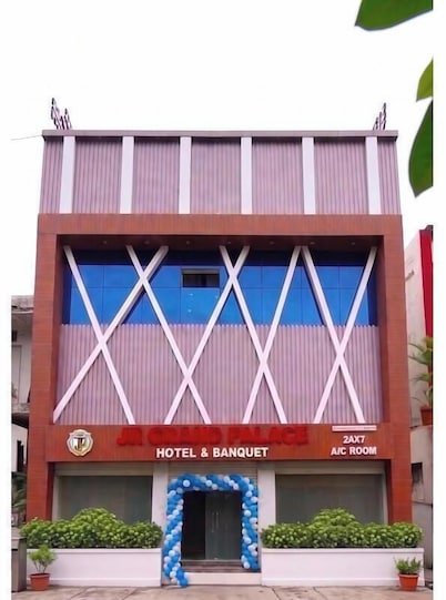 JR Grand Palace