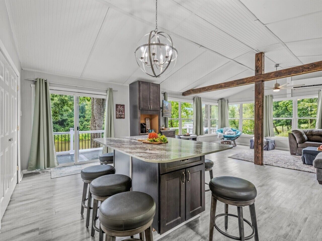 Welcome To The River - River, Wifi, Deck, Fire Ring - Berkeley Springs, WV